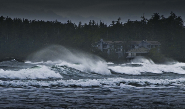 Storm watching in style at Tofino's Wickaninnish Inn | Wickaninnish Inn ...